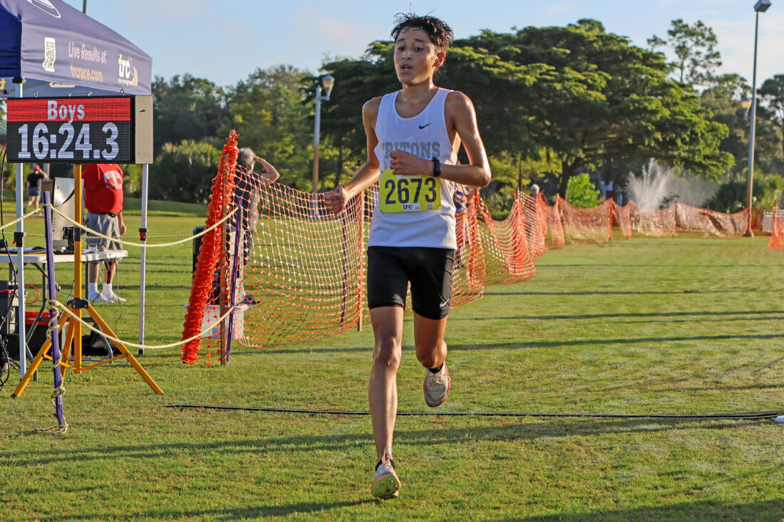 Mariner’s Macias-Buenrostro wins boys LCAC cross country championship ...